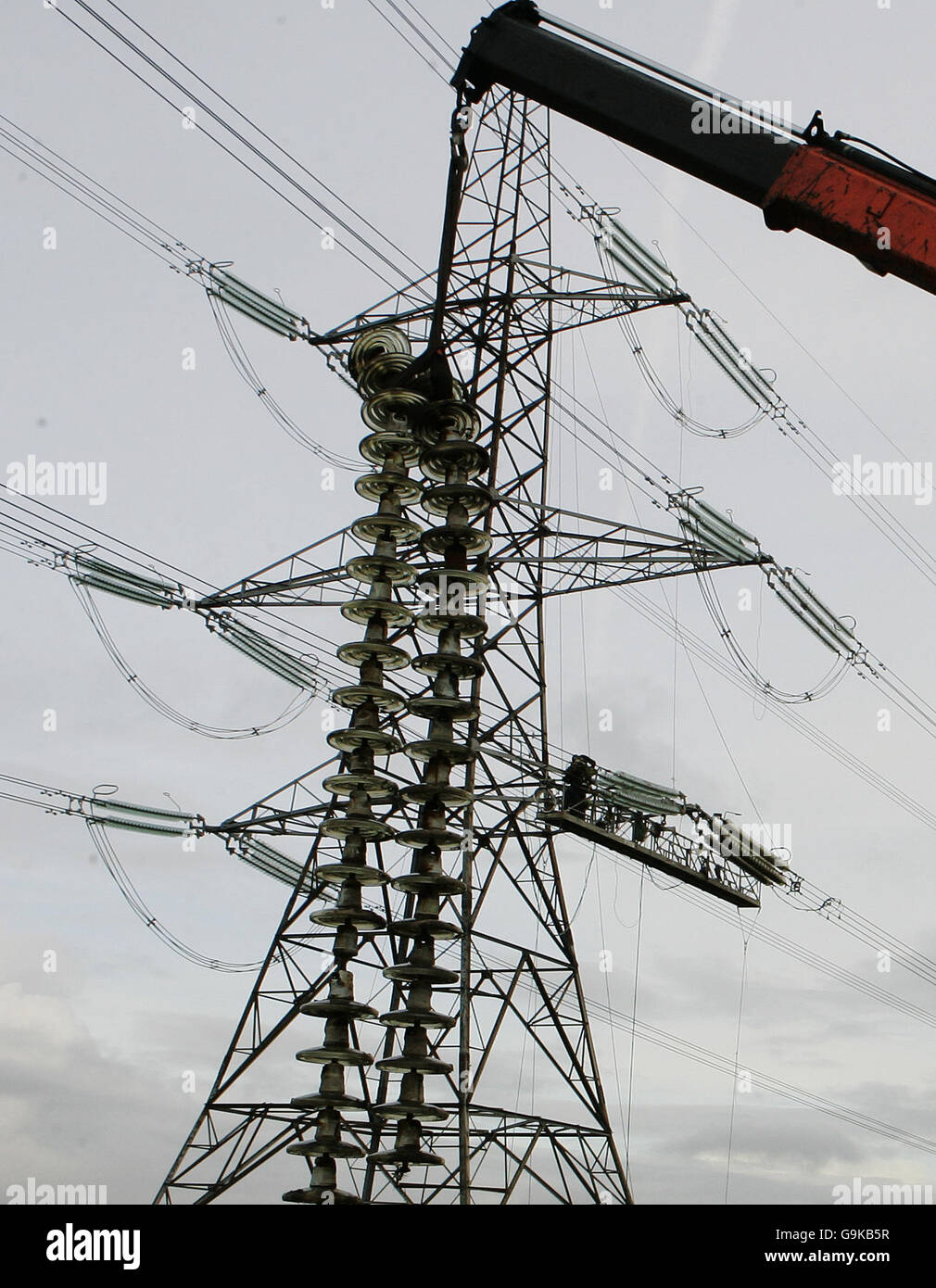 Refurbishment of electricity lines Stock Photo - Alamy