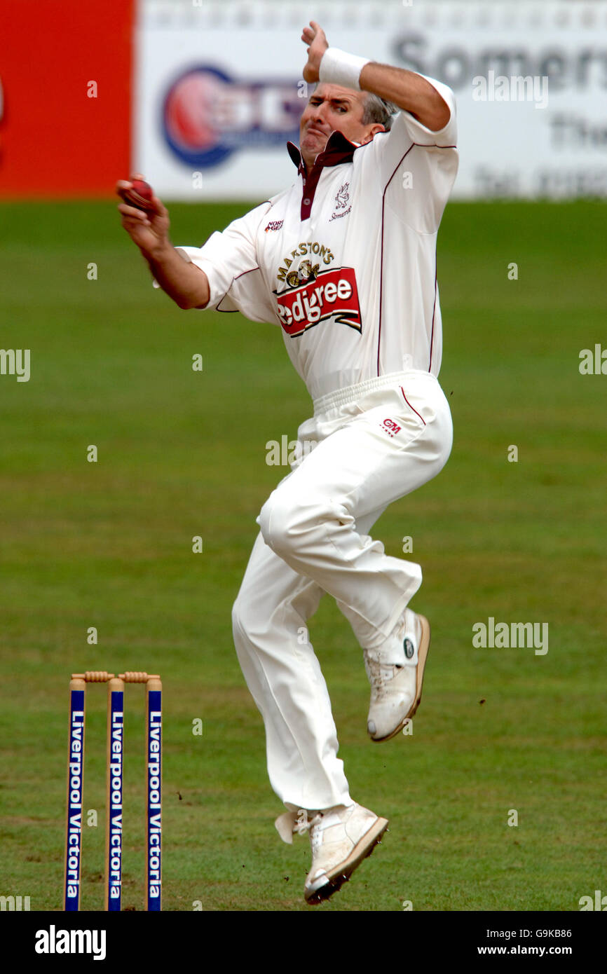 Sport cricket andrew caddick hi-res stock photography and images - Alamy
