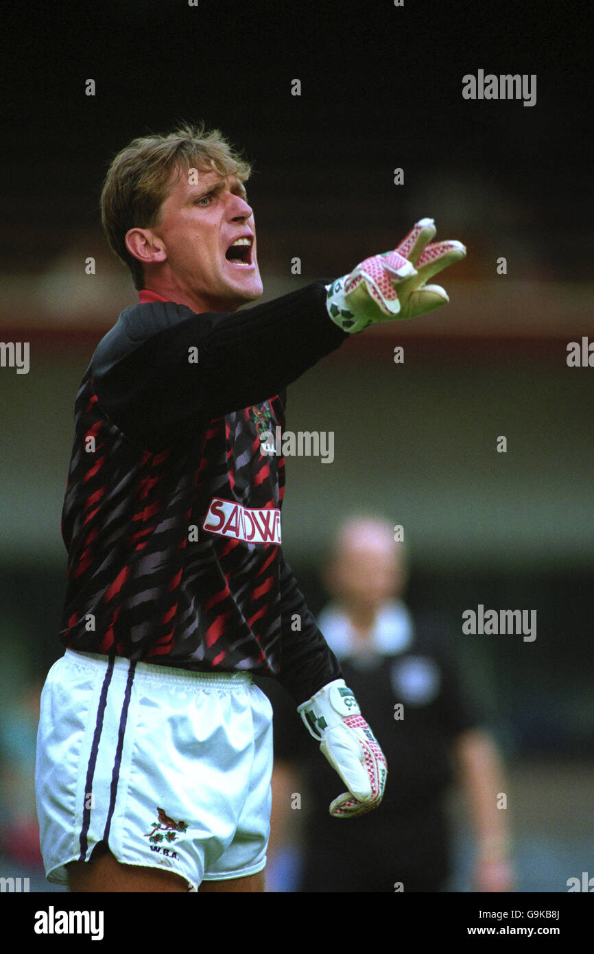 Gloves stuart naylor hi-res stock photography and images - Alamy