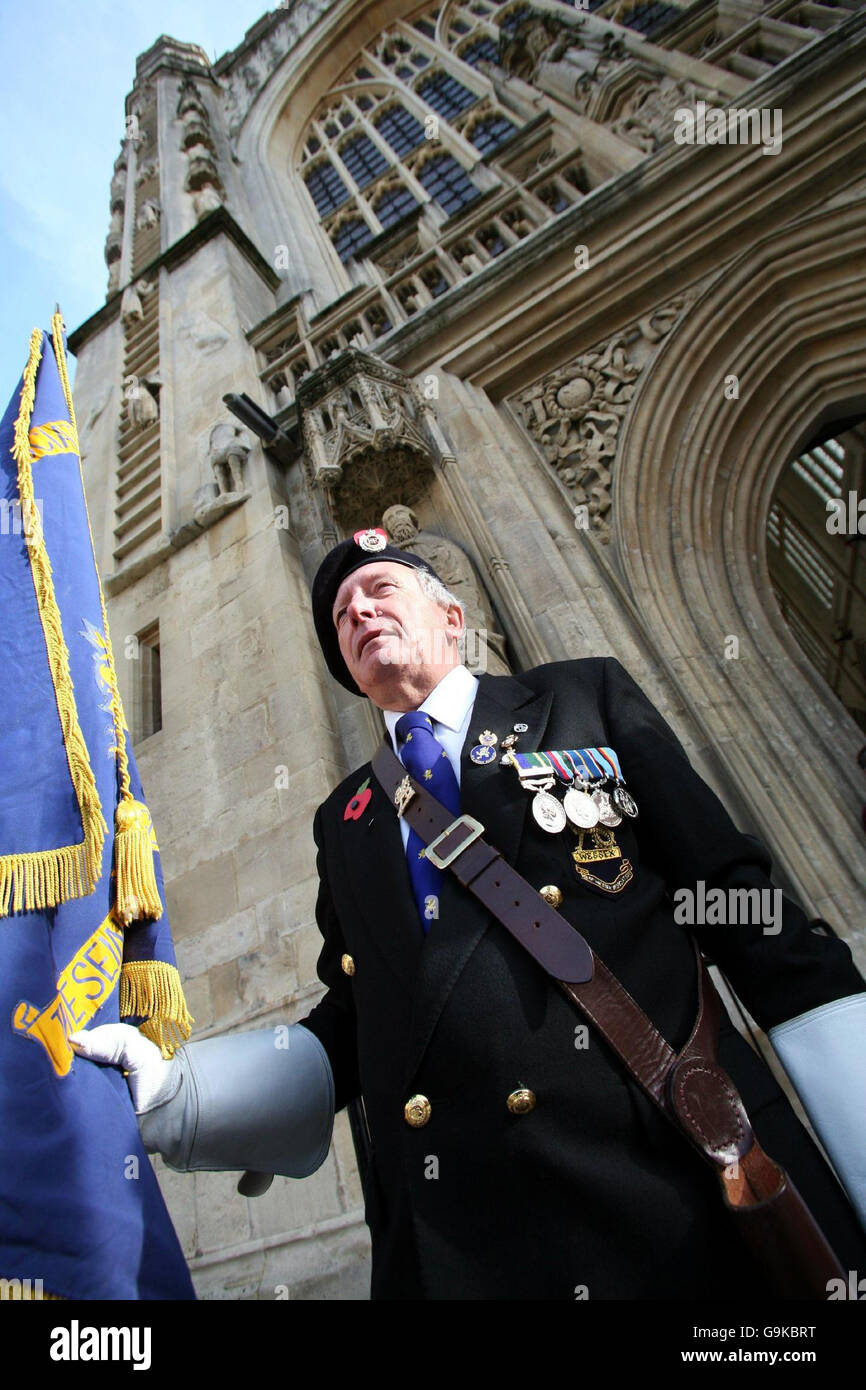 Keith Gover from Bath, a standard bearer for the 43 Wessex Asociation ...