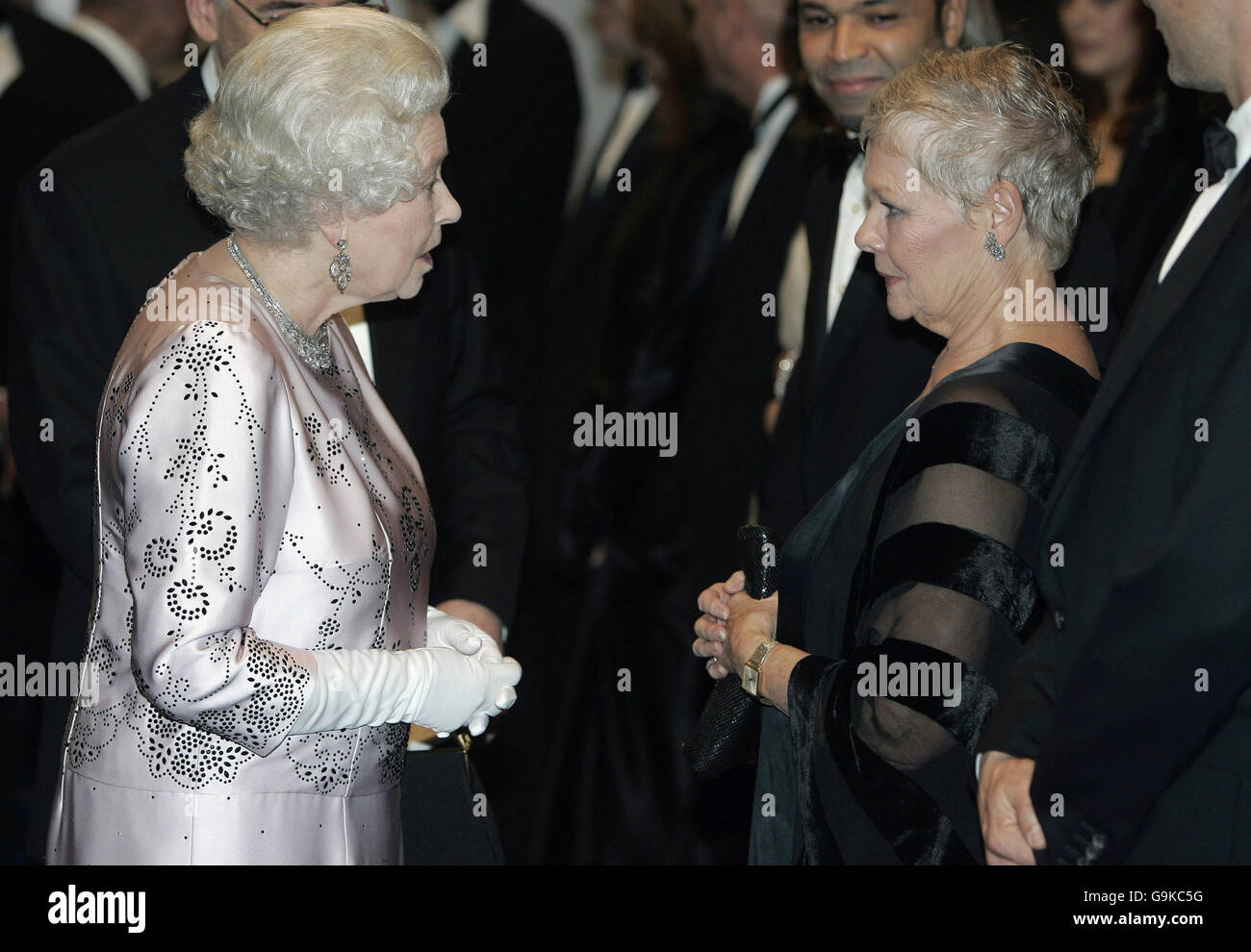 The Queen meets James Bond star Daniel Craig Stock Photo - Alamy The Queen meets James Bond star Daniel Craig Stock Photo - Alamy
