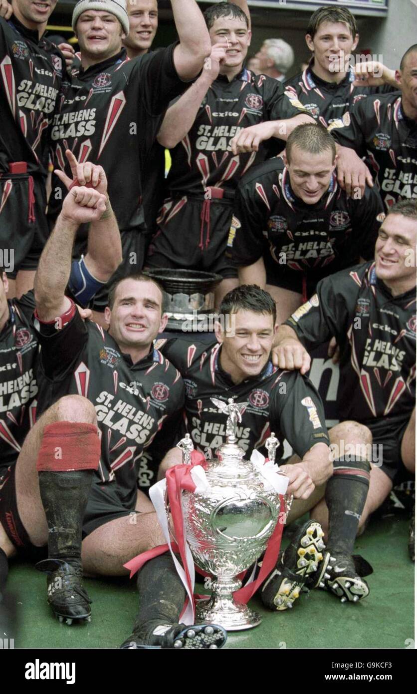 Rugby league silk cut challenge cup final twickenham hi-res stock ...