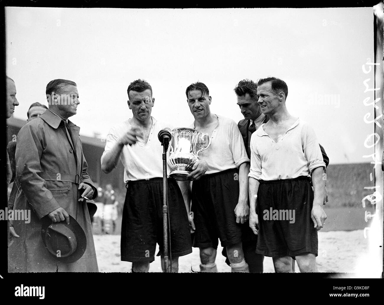 Give opinion Black and White Stock Photos & Images - Alamy