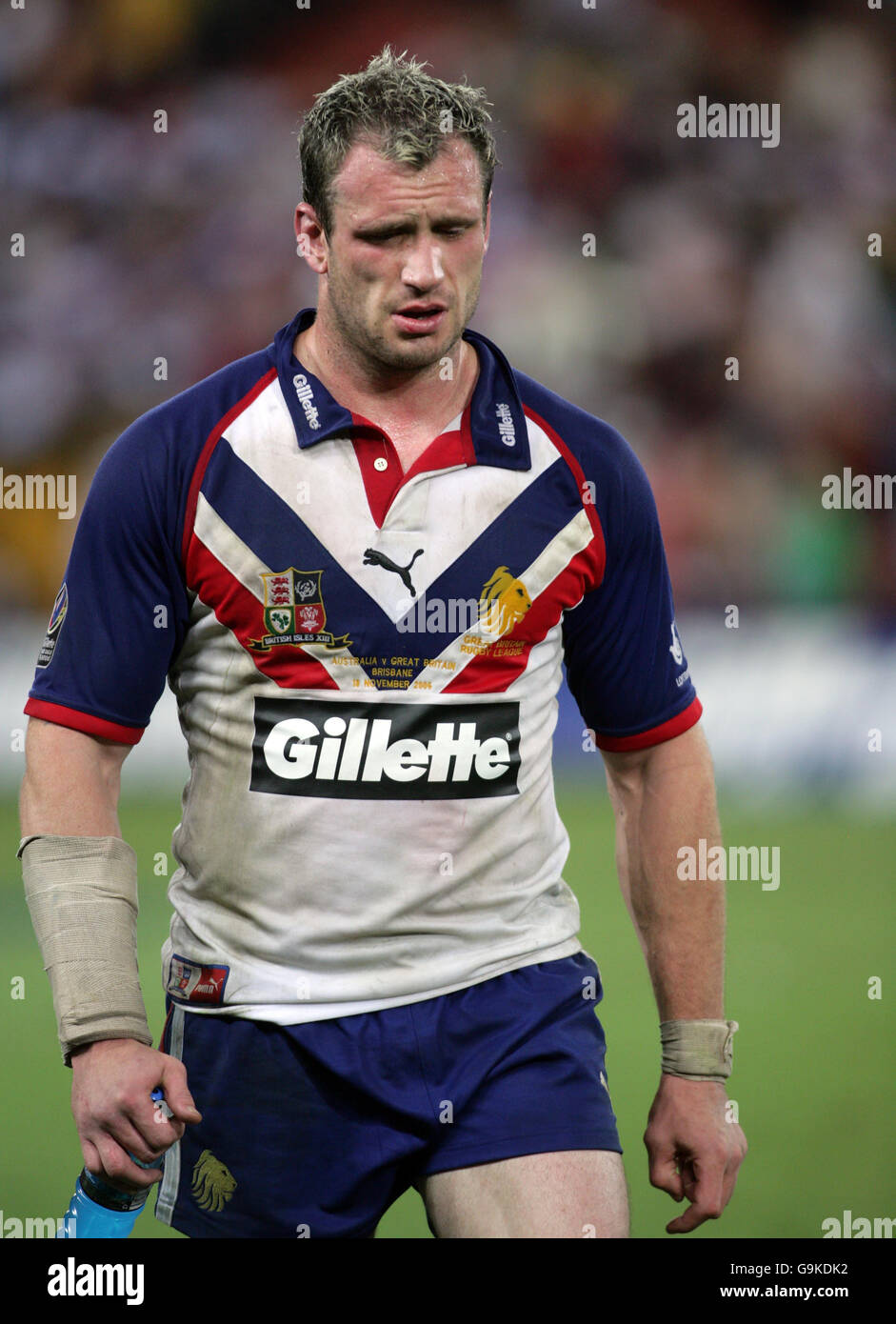 Great Britain's Jamie Peacock walks off dejected following the Gillette ...