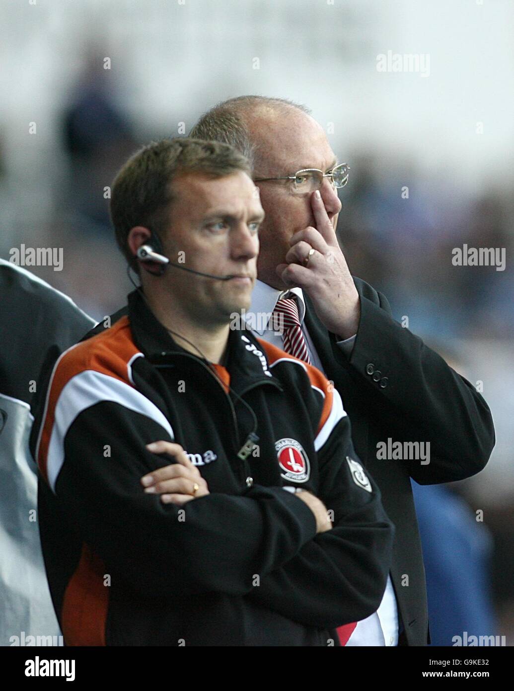 Charlton Athletic's new manager Les Reed and his assistant Mark Robson ...