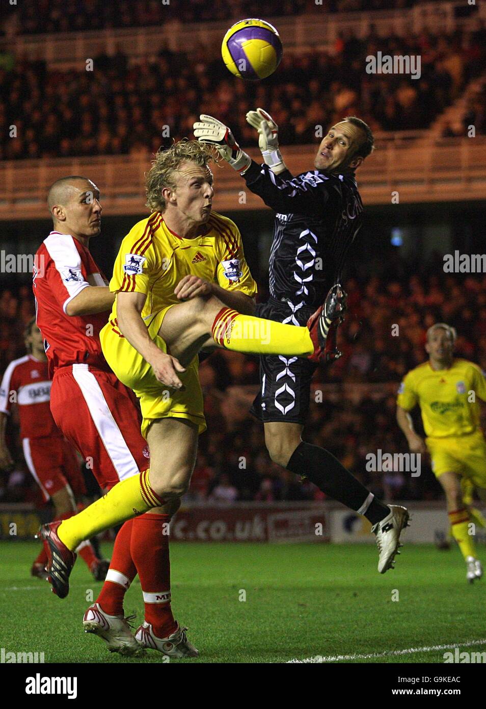 Middlesbrough goalkeeper mark schwarzer hi-res stock photography and ...