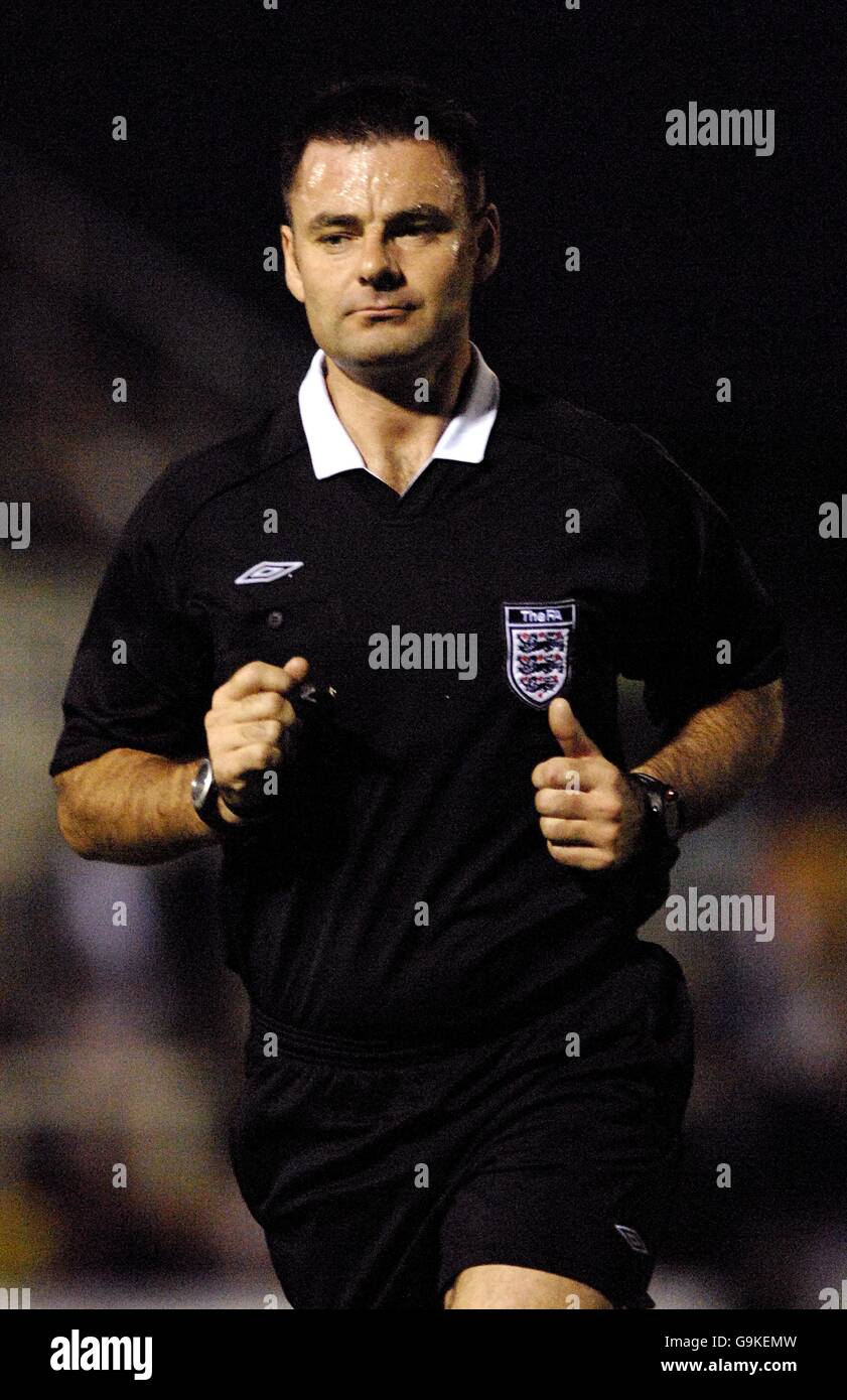 Soccer - Under 18 - England v France - Victoria Park. Eddie Ilderton ...
