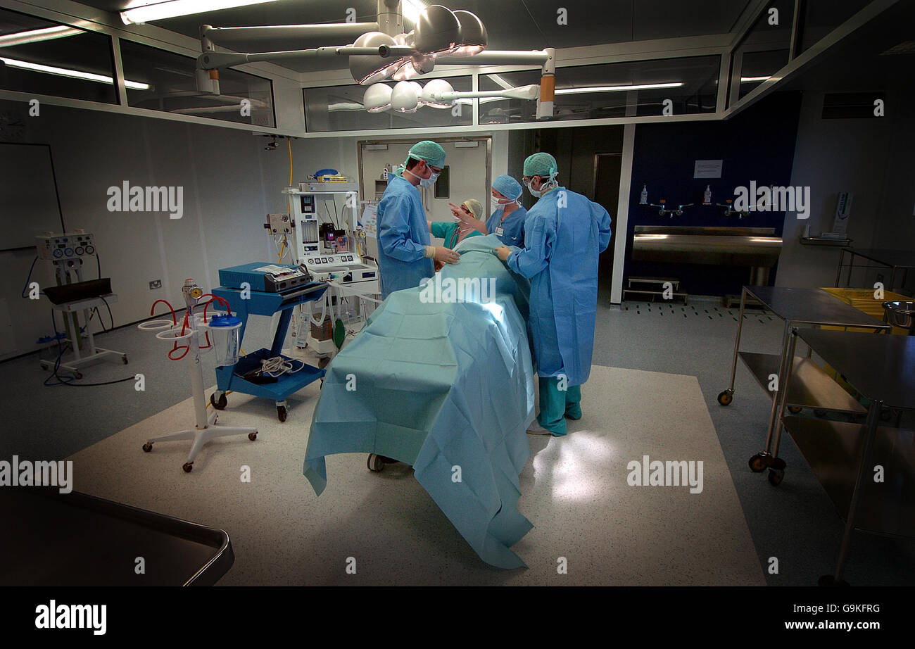 Operating theatre, Royal Orthopaedic Hospital, Oswestry Stock Photo - Alamy