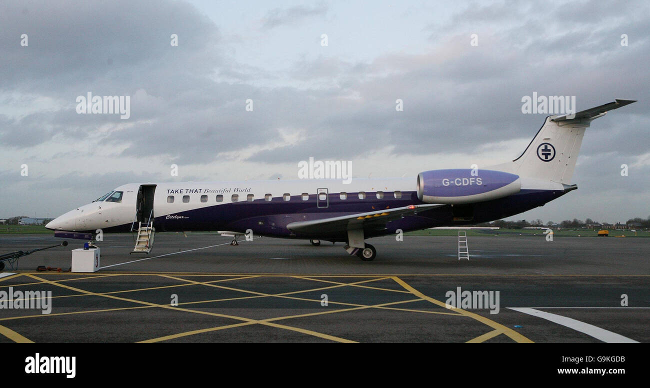 Take That Signing Session Stock Photo - Alamy