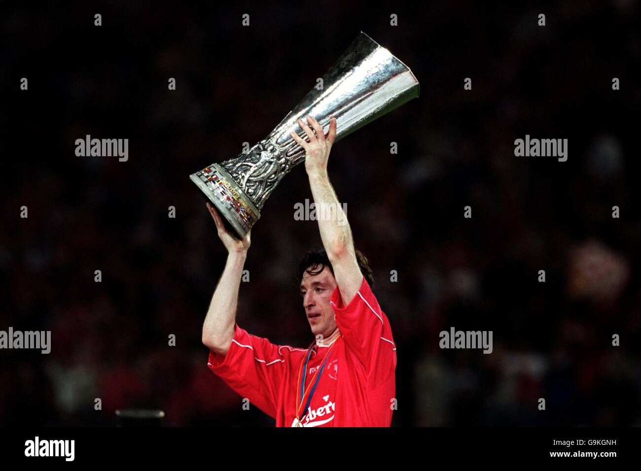 Liverpools robbie fowler celebrates hi-res stock photography and images ...
