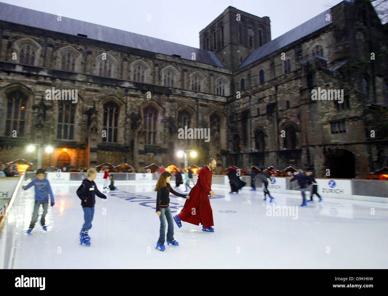 Outdoor ice rink in Winchester Stock Photo - Alamy