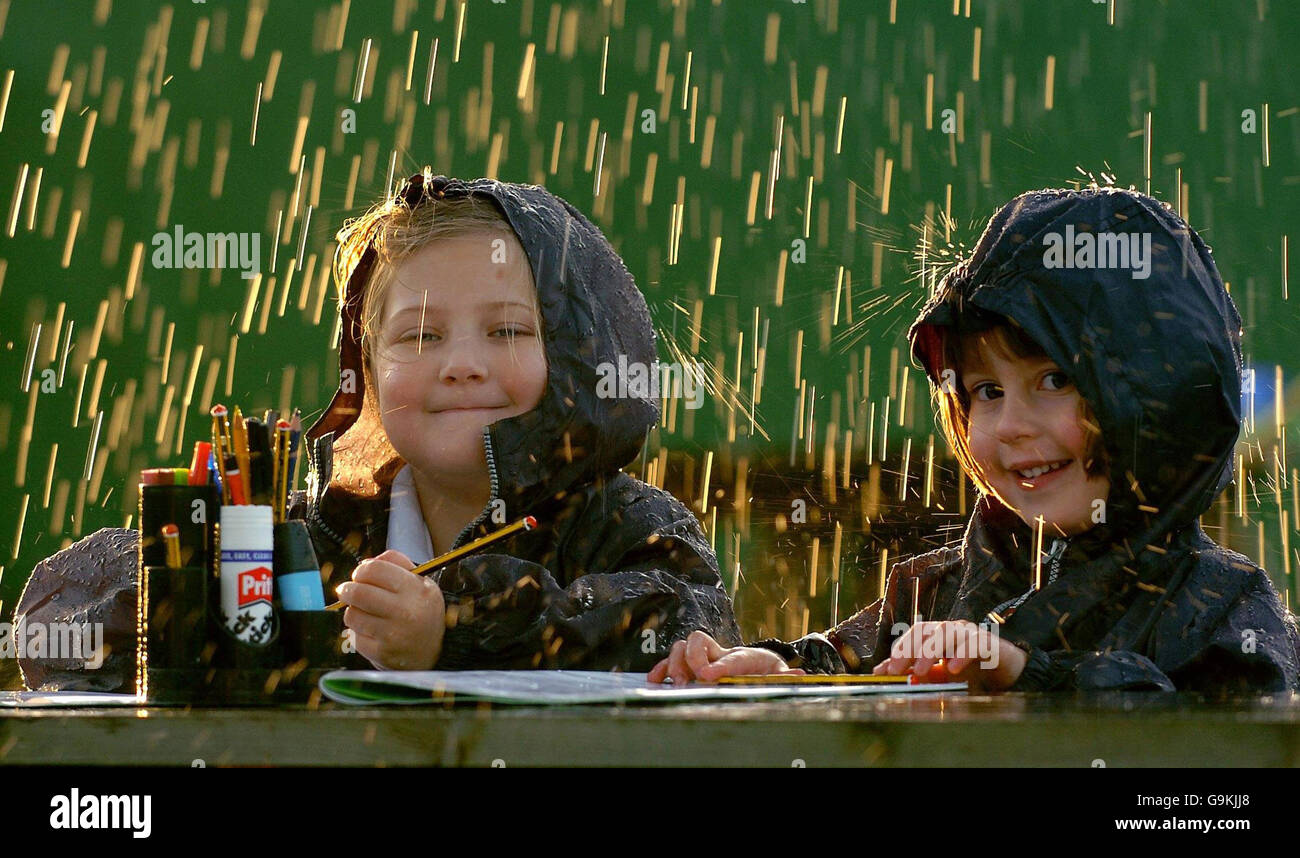 Louisa Claxton, 6, (left) and Nina Darl, 4, (right) from Potts Row ...