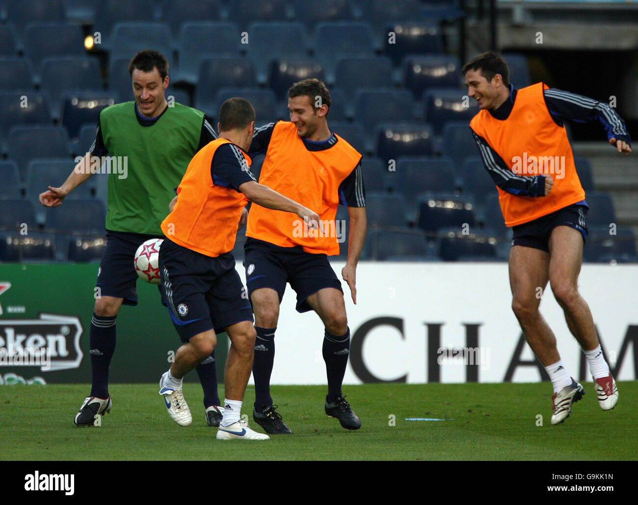 Frank lampard john terry training hi-res stock photography and images ...