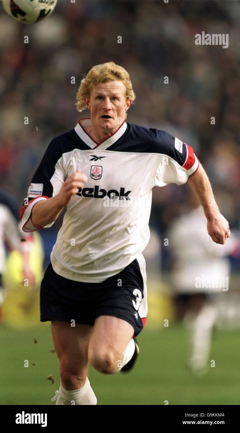 Bolton wanderers colin hendry hi-res stock photography and images - Alamy