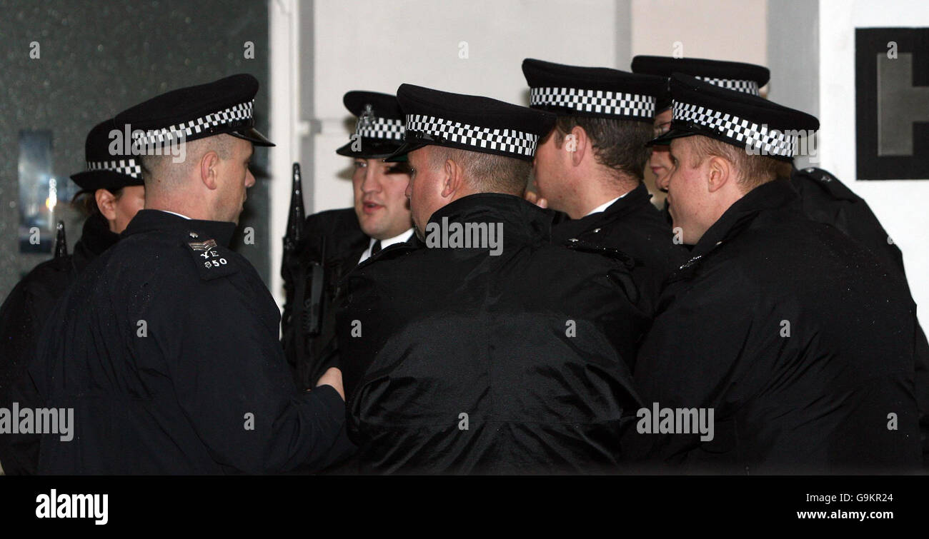 Michael jackson outside hotel hi-res stock photography and images - Alamy