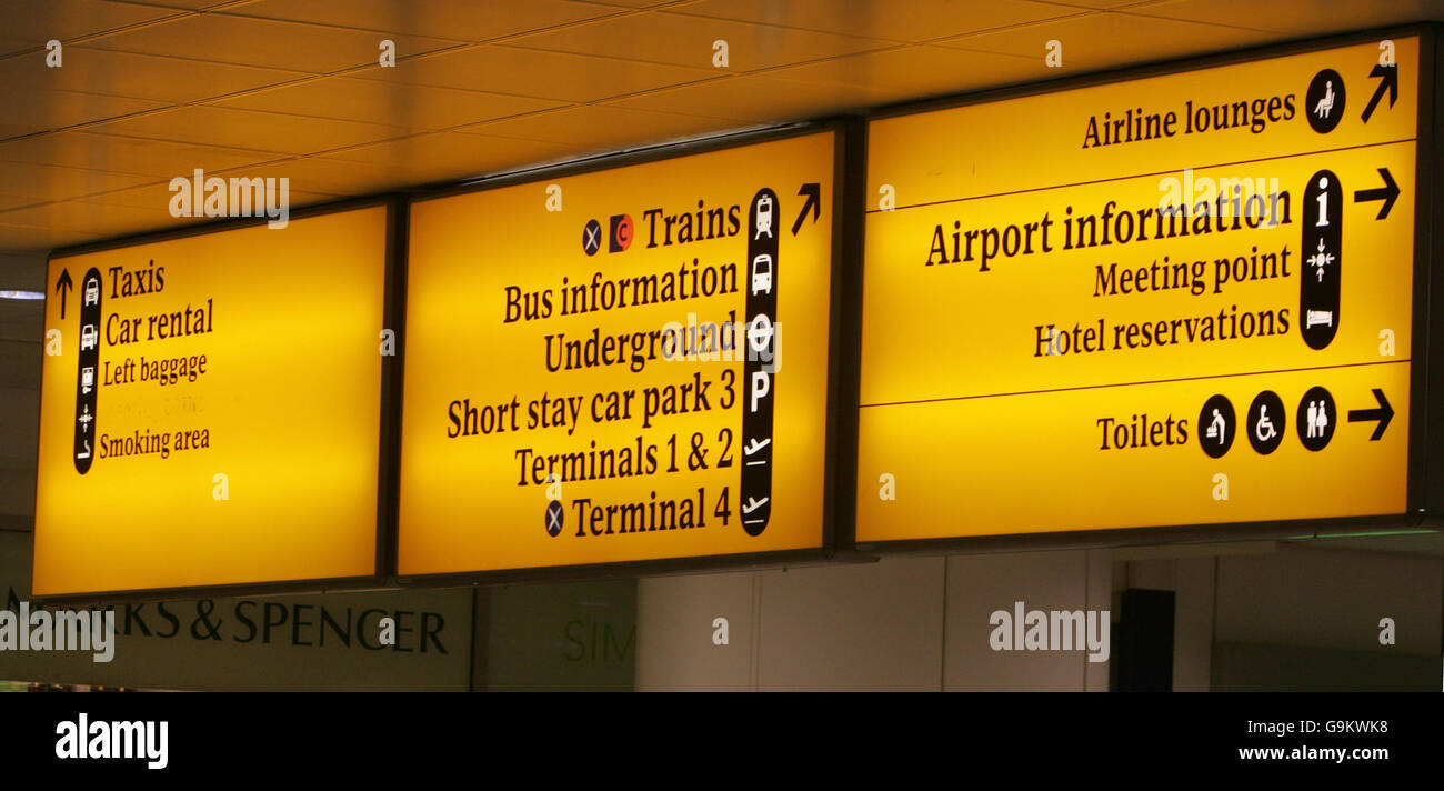 Generic stock Heathrow. Signs at London's Heathrow Airport Stock Photo ...