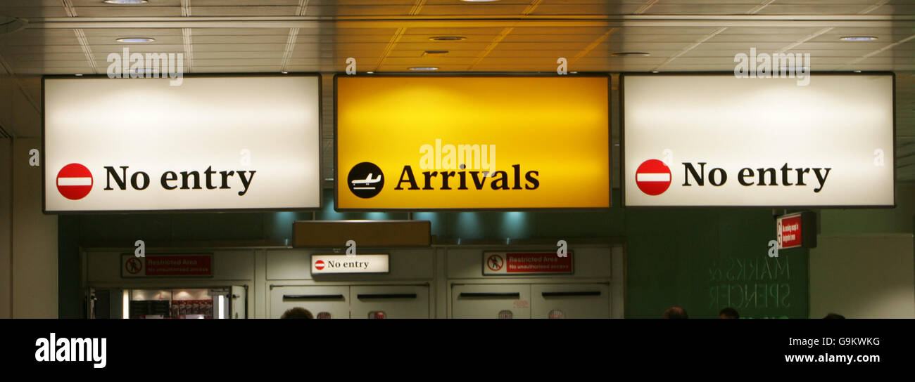 Stock signs hi-res stock photography and images - Alamy