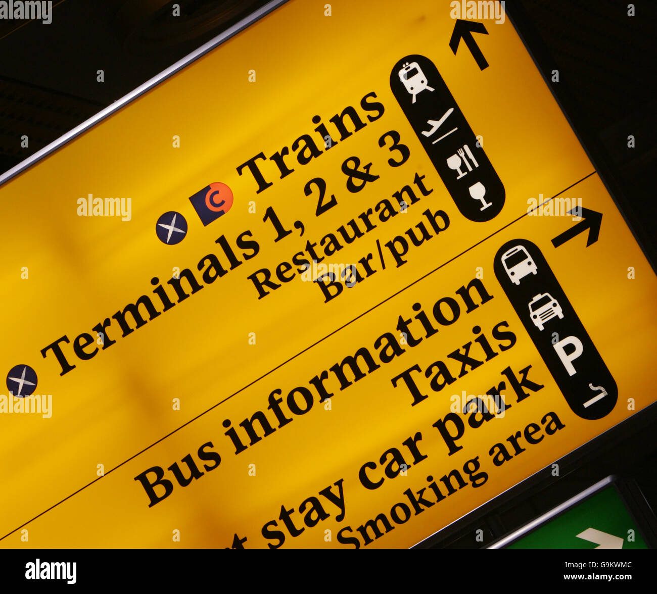 Generic stock Heathrow. Signs at London's Heathrow Airport Stock Photo ...