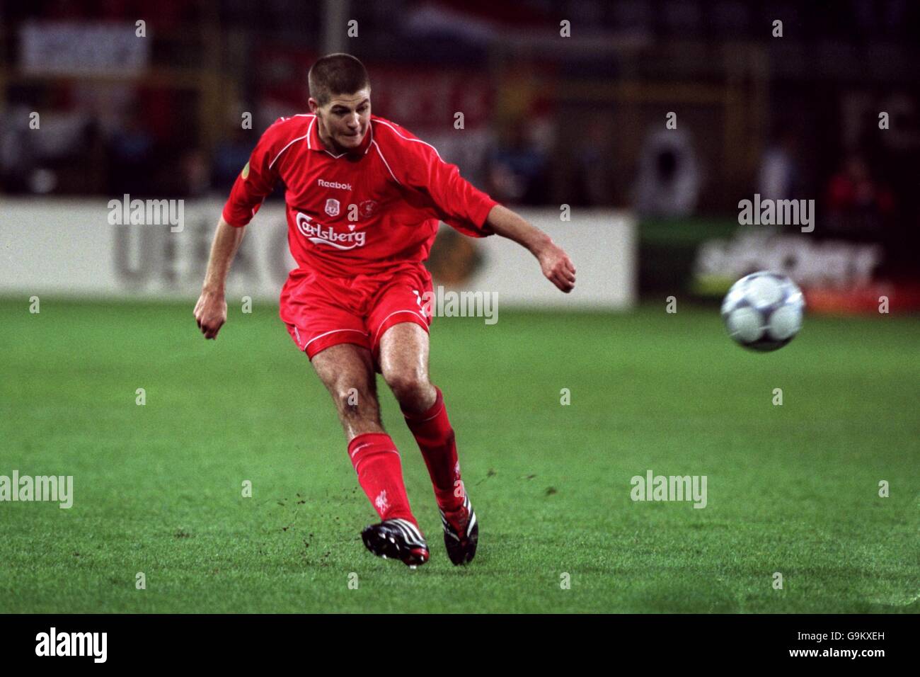Liverpool alaves gerrard hi-res stock photography and images - Alamy
