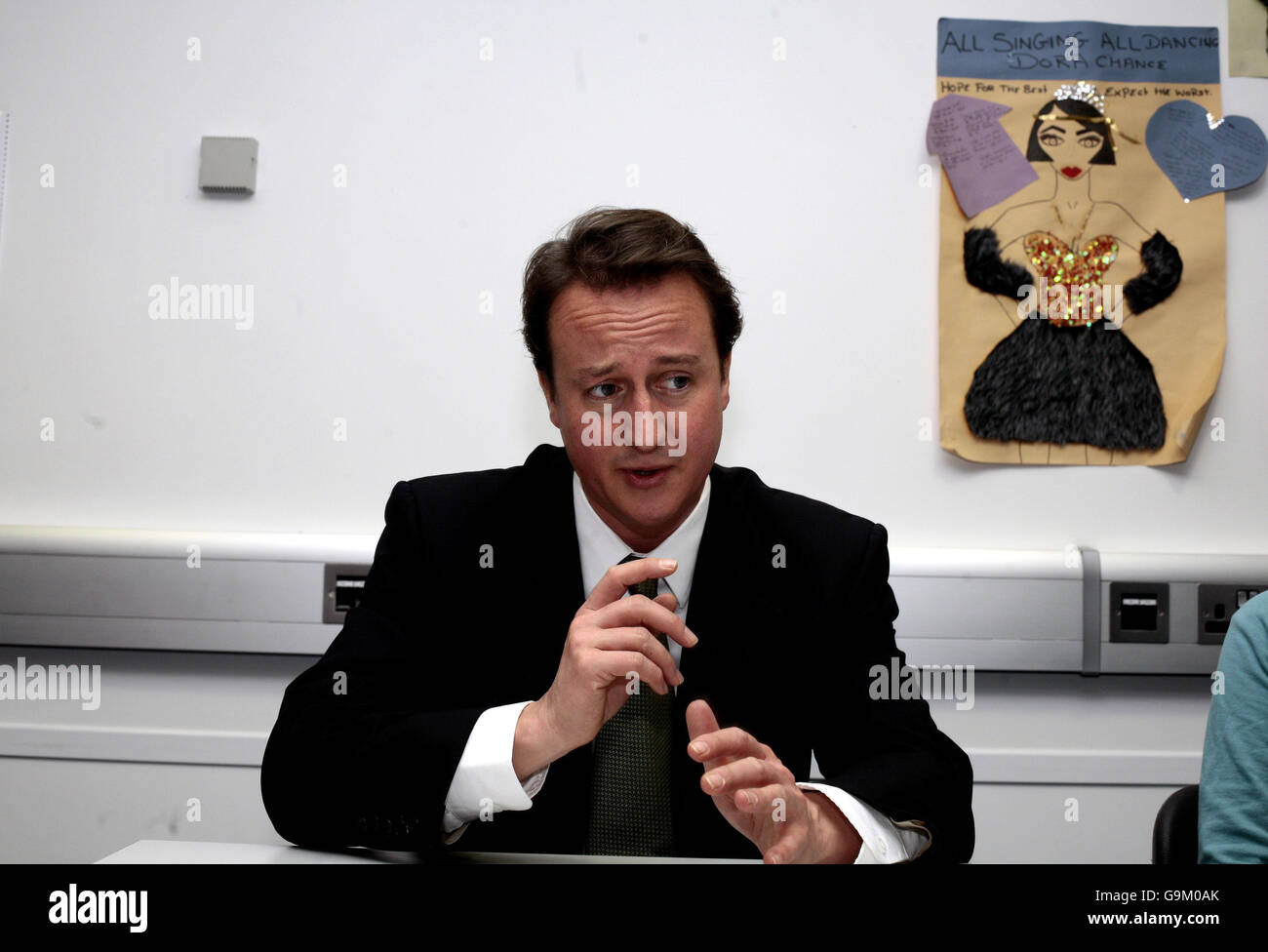 David Cameron presents Conservative Party's new direction on education ...