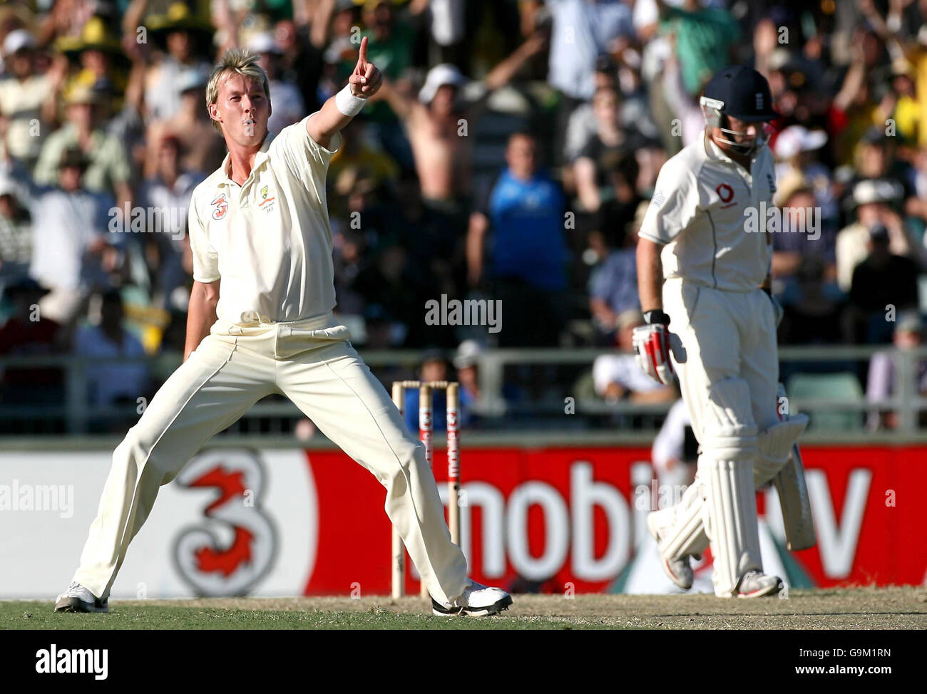 Australia's Brett Lee celebrates after taking the wicket of England's ...