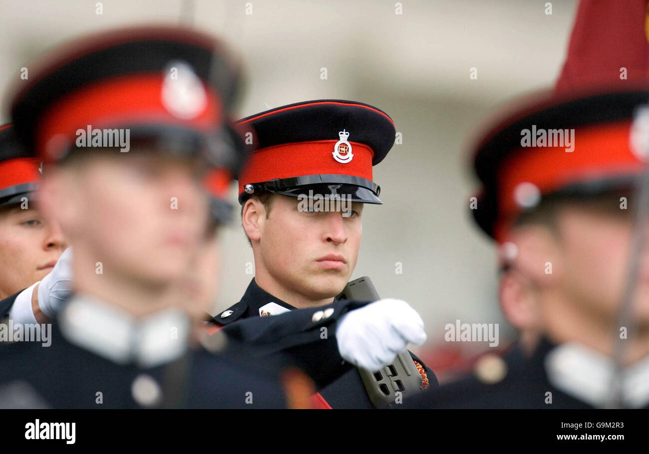 Graduates, including Prince William, march in today's Sovereign's ...