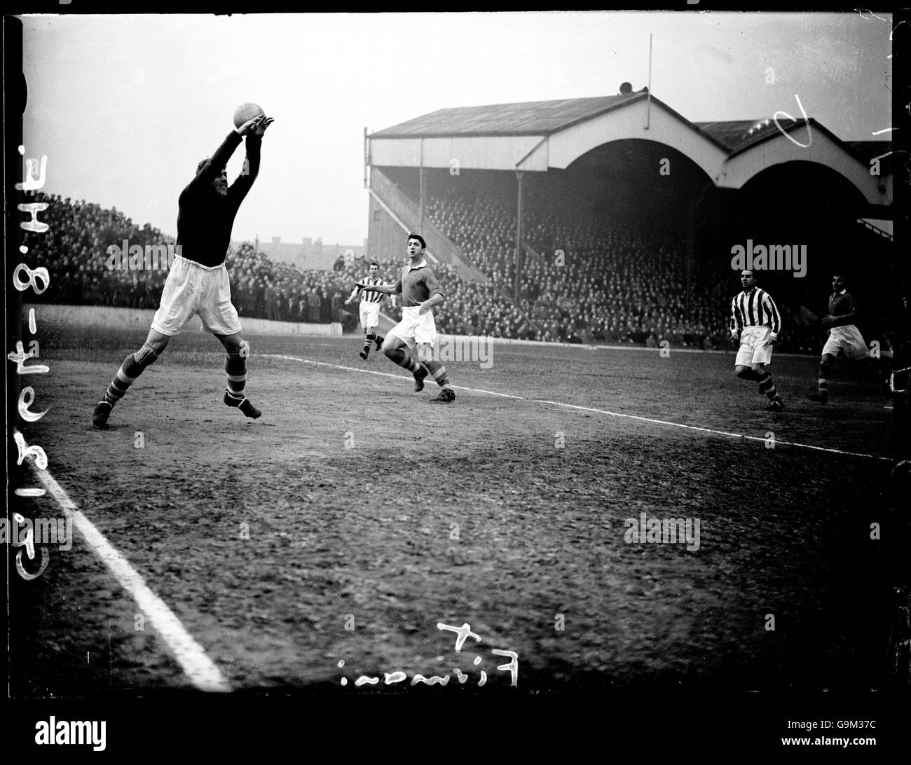 Charlton athletic goalkeeper sam bartram l makes a save hi-res stock ...