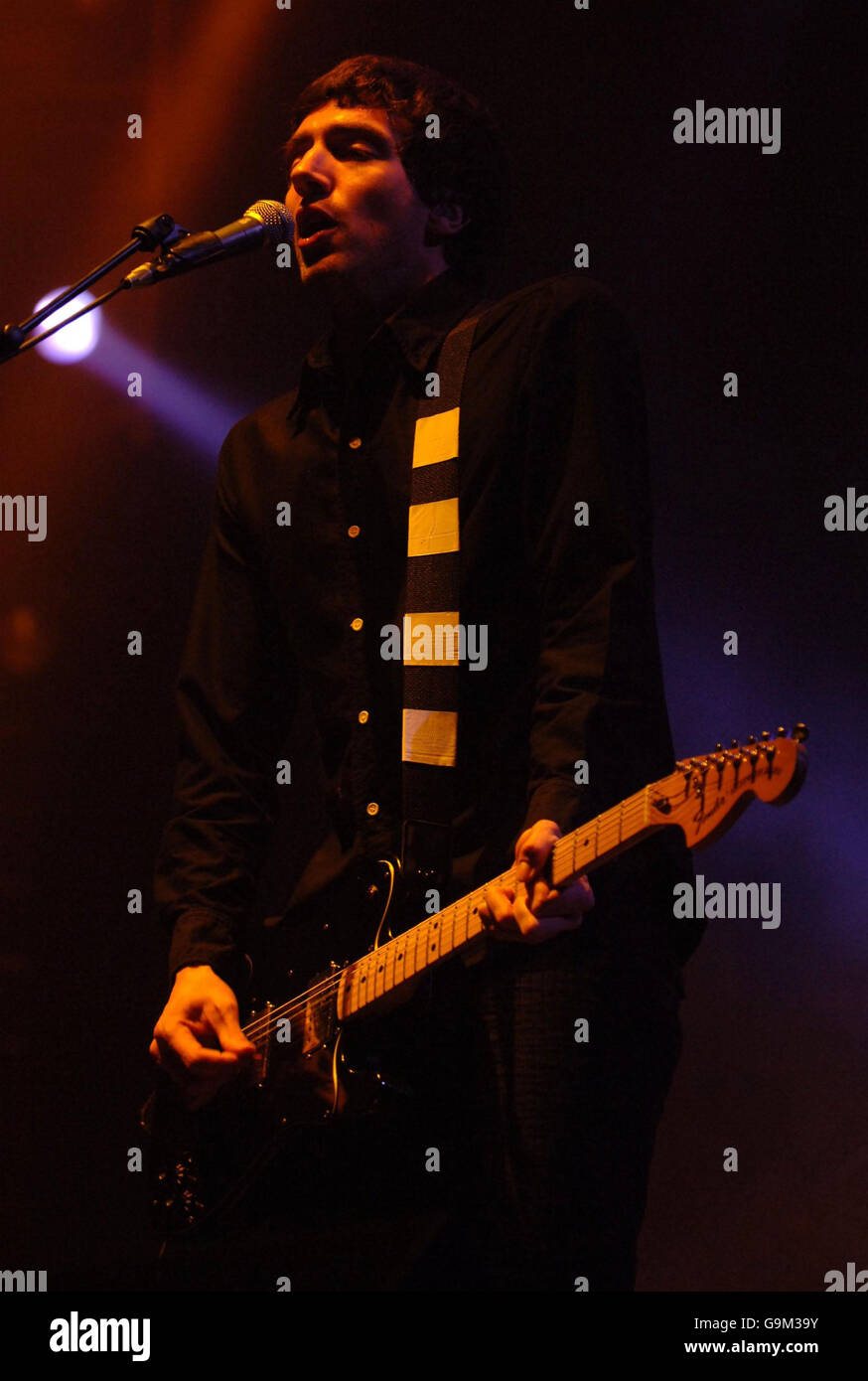 Snow Patrol live at Wembley Arena - London. Snow Patrol performing at ...