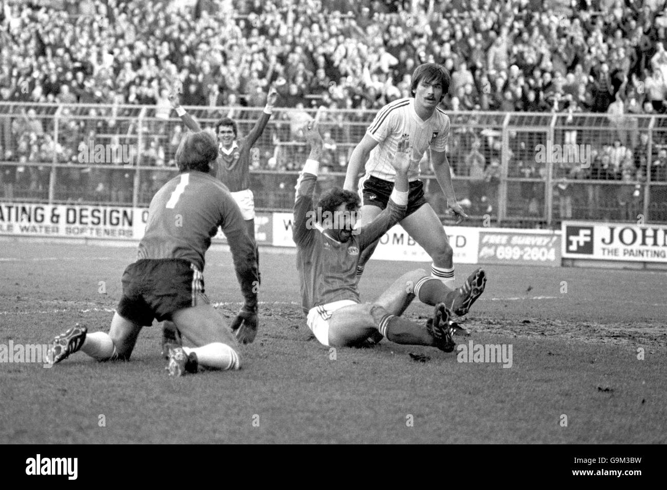 Displeasure ipswich towns kevin steggles r hi-res stock photography and ...
