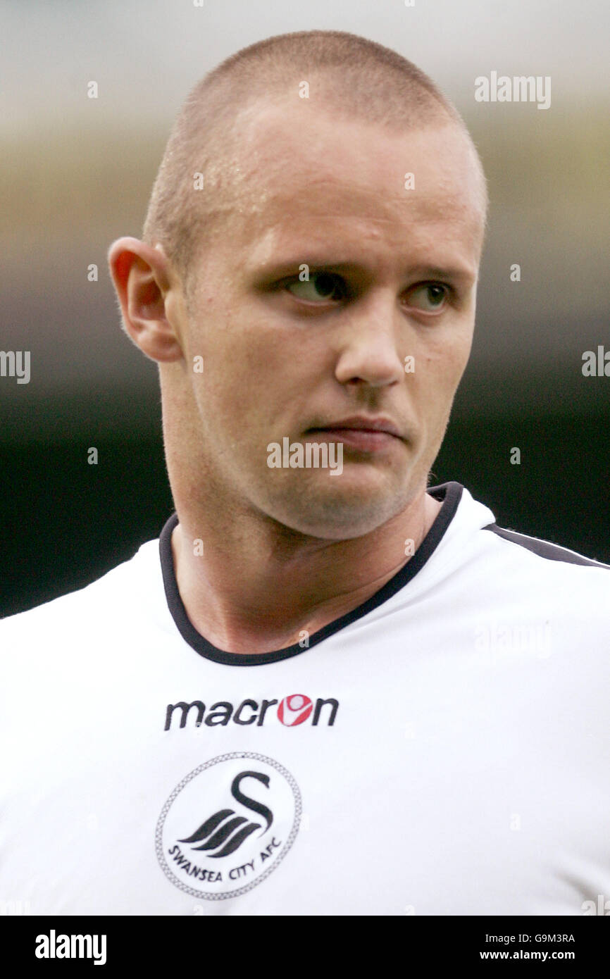 Lee trundle, swansea city hi-res stock photography and images - Alamy