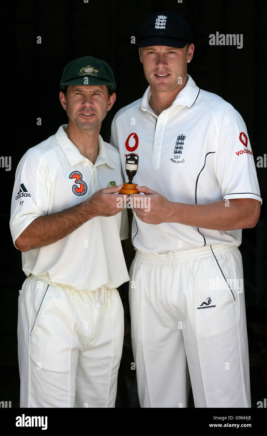 England captain Andrew Flintoff and Australian captain Ricky Pointing ...