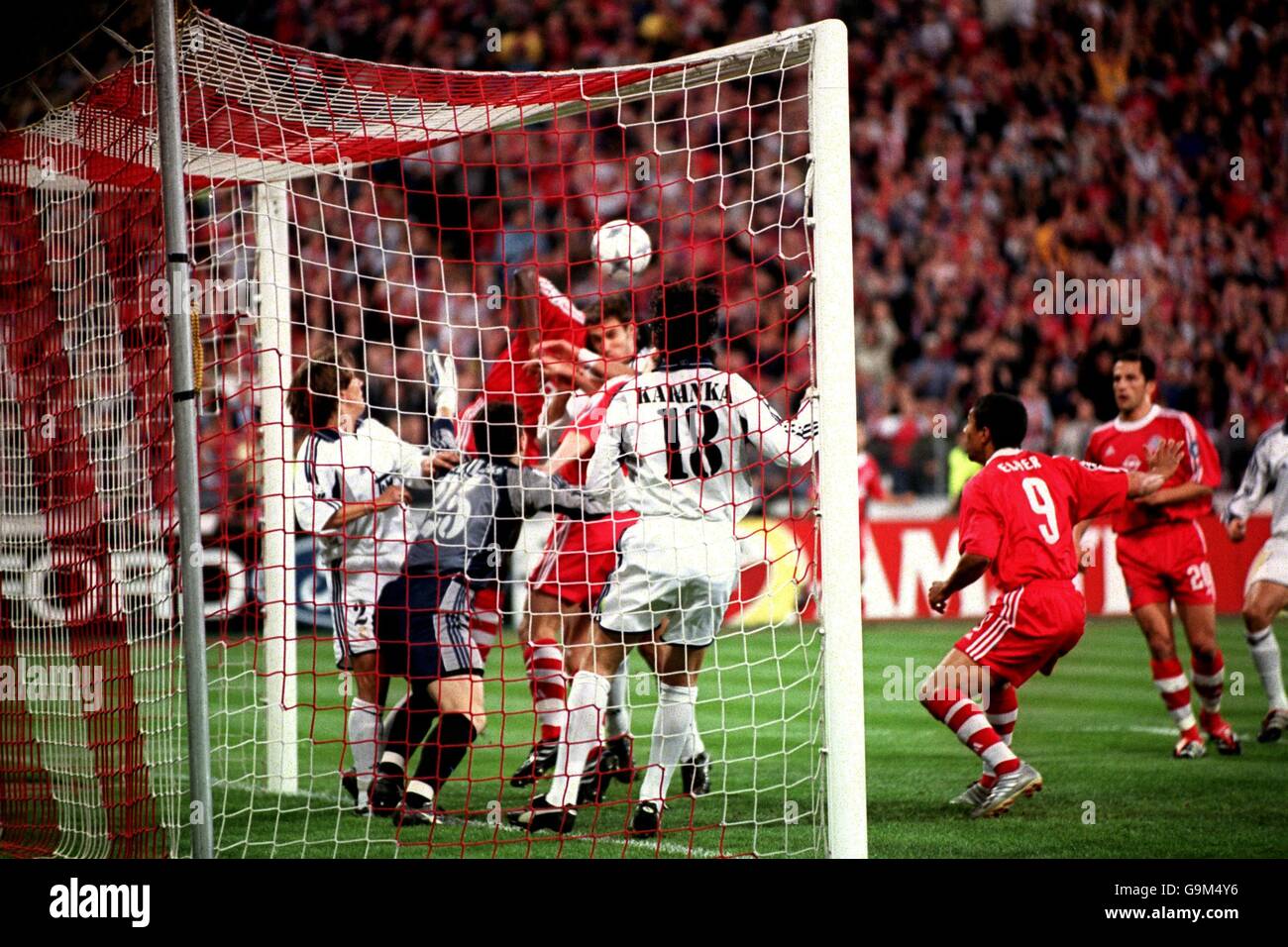 Bayern munich v real madrid cf hi-res stock photography and images - Alamy