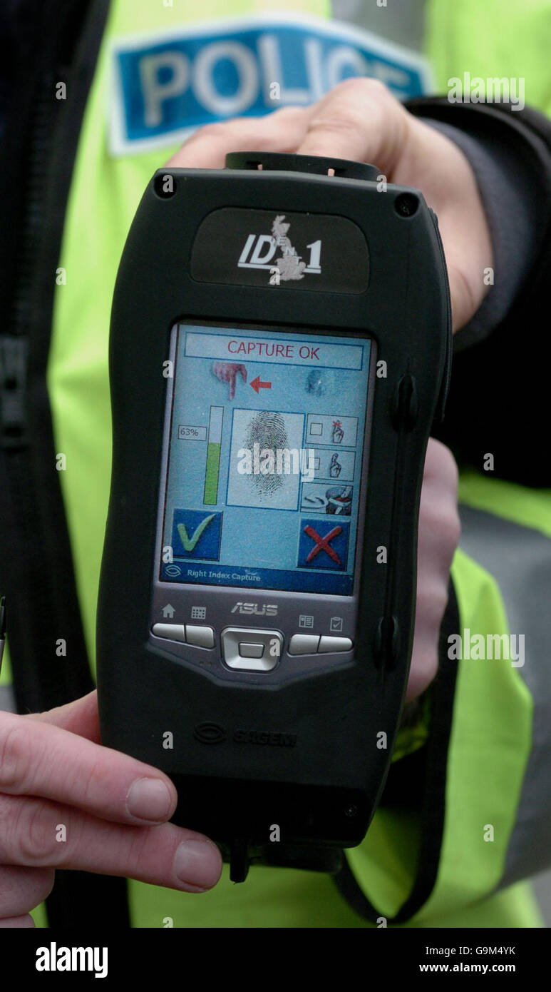 Hand held analyser hi-res stock photography and images - Alamy