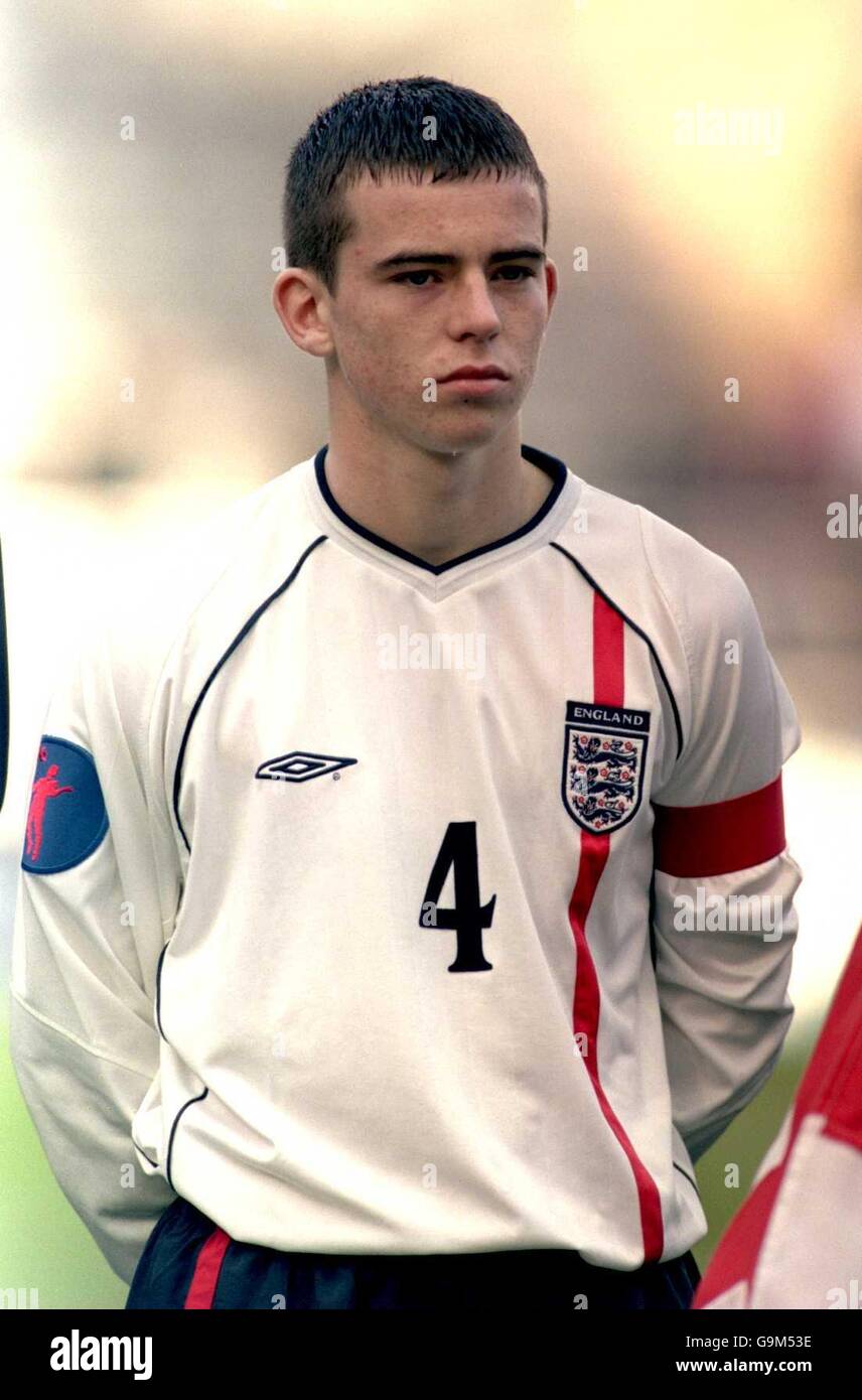 Steven schumacher england international hi-res stock photography and ...