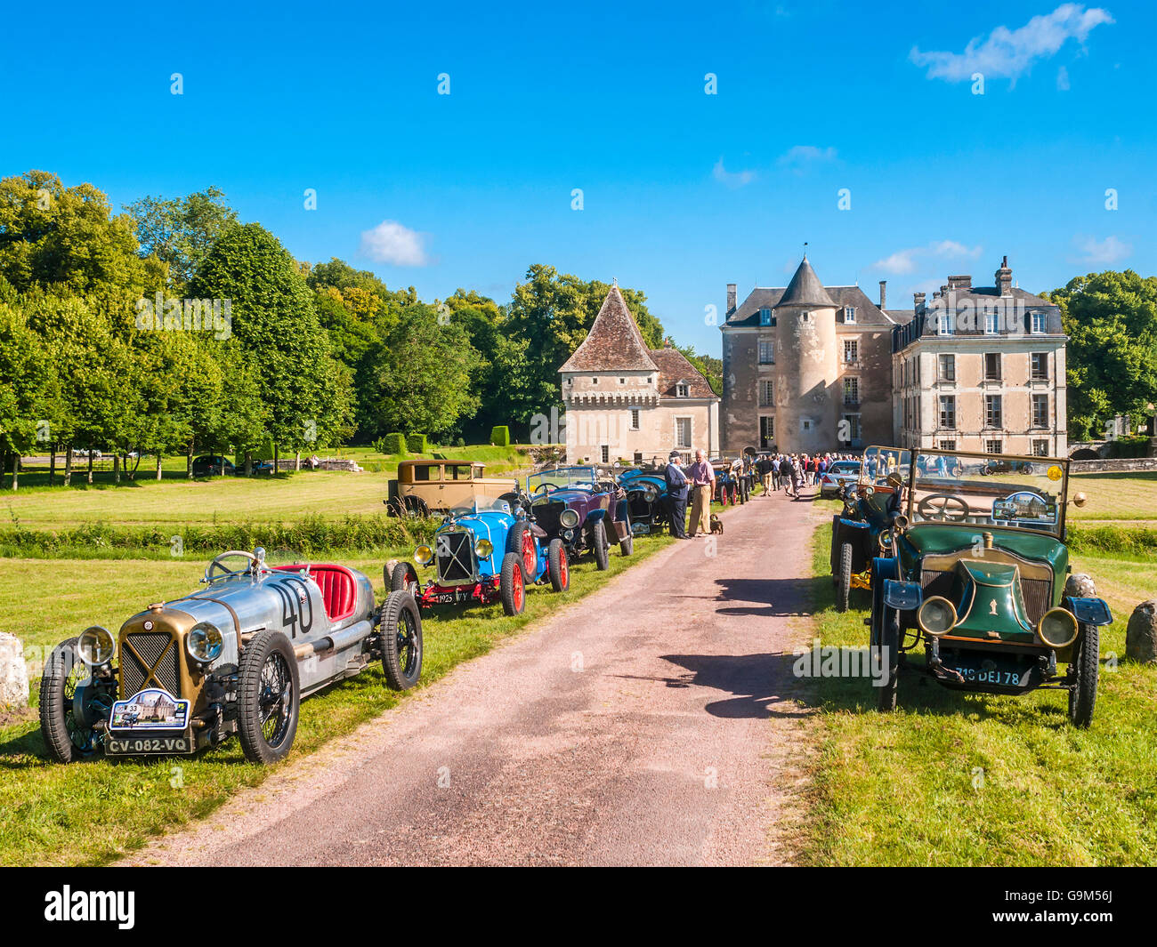 Vintage and veteran car rally, Chateau de Boussay - France Stock Photo ...