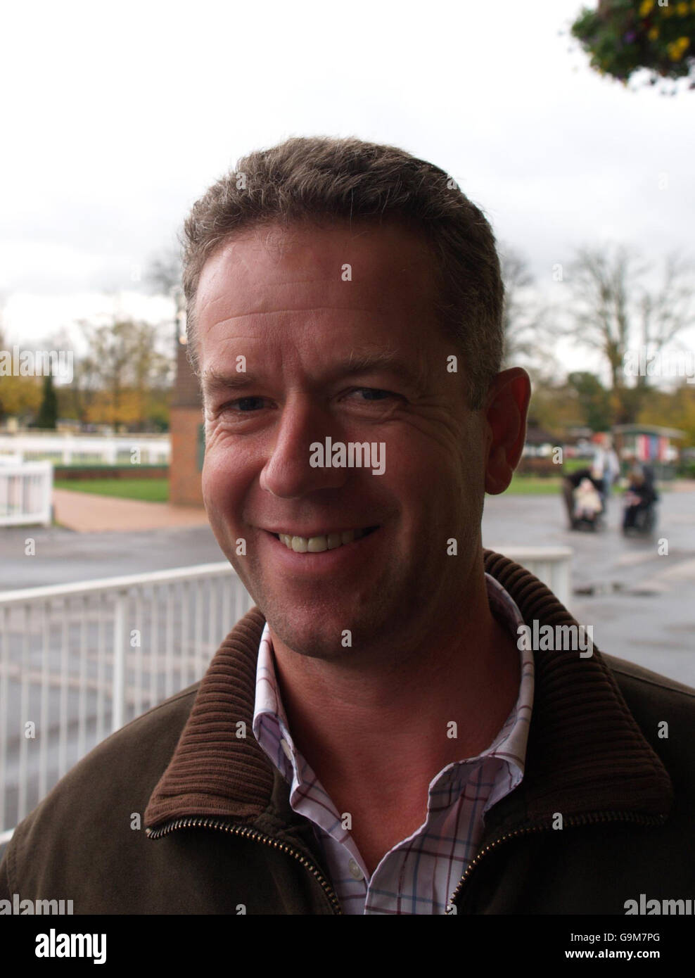 Trainer john best at lingfield racecourse hi-res stock photography and ...