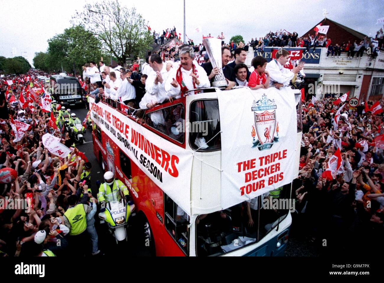 The liverpool tour bus parades through city hi-res stock photography ...