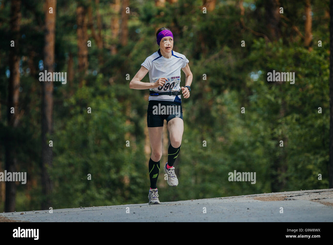 Athletics Marathon Water High Resolution Stock Photography and Images ...