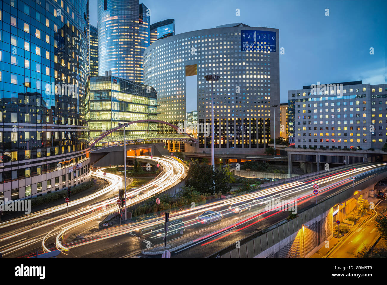 Financial district paris hi-res stock photography and images - Alamy