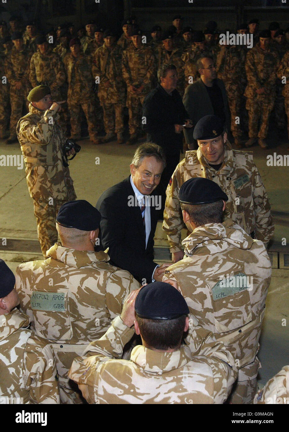 Britain's Prime Minister Tony Blair (L) visits British troops in Basra ...