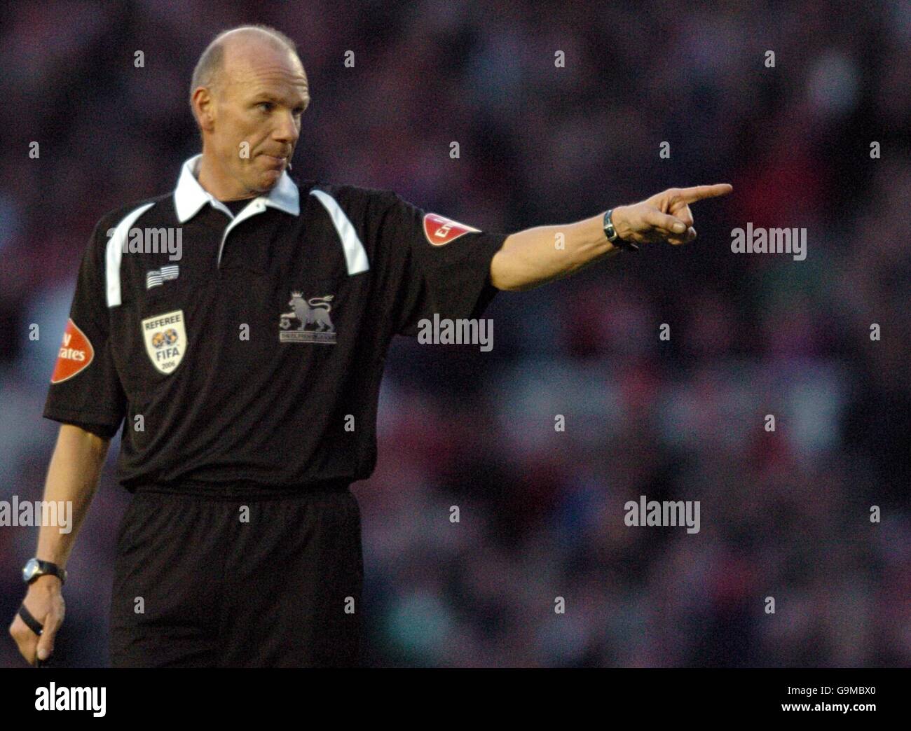 Referee steve bennett hi-res stock photography and images - Alamy
