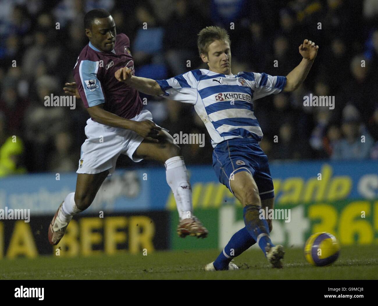 Kevin doyle reading hi-res stock photography and images - Alamy
