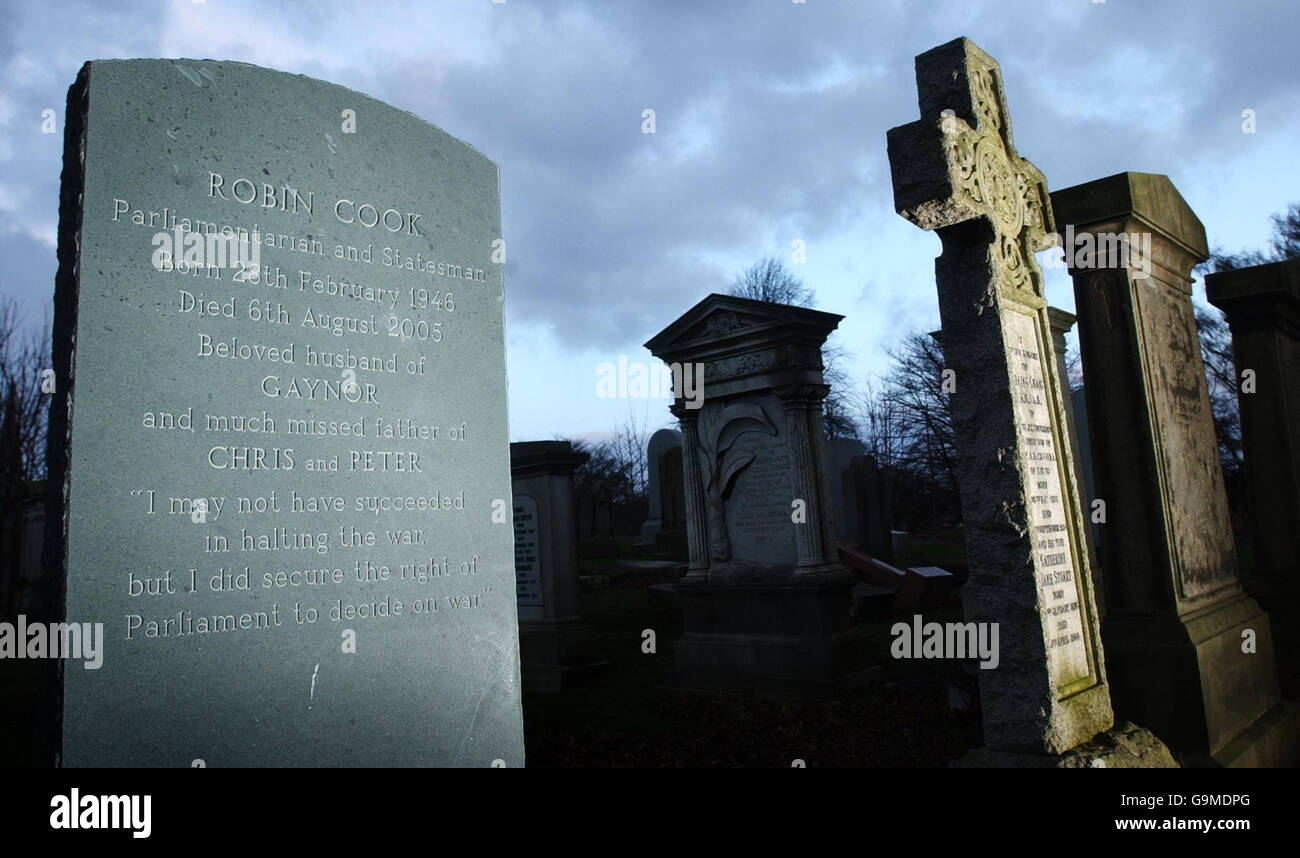 Cook's war opposition gravestone Stock Photo - Alamy