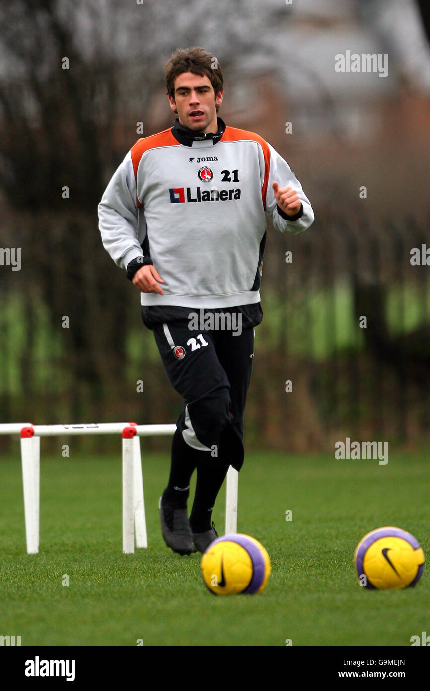 Soccer charlton athletic training sparrows lane hi-res stock ...