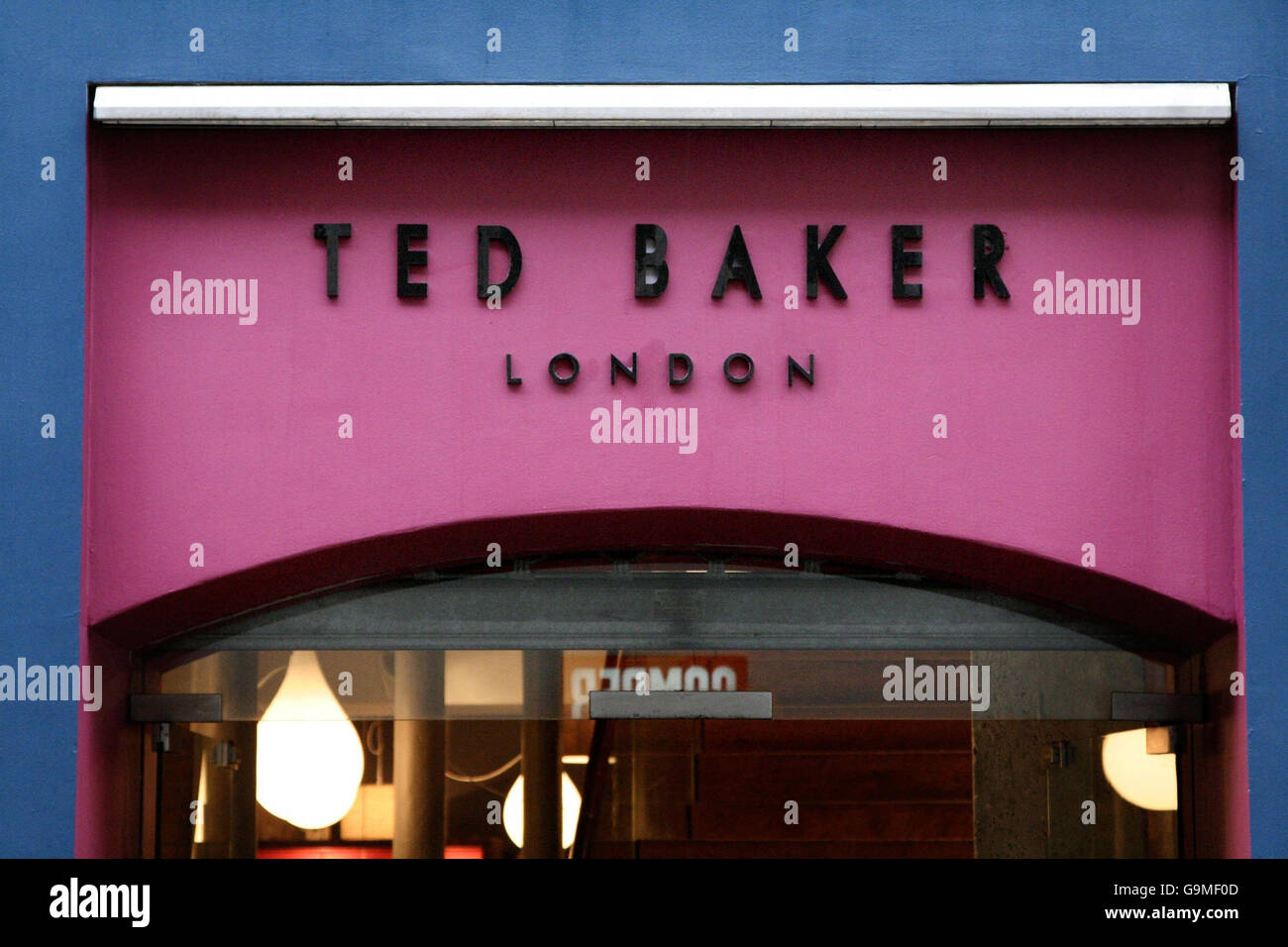 Ted baker store hi-res stock photography and images - Alamy