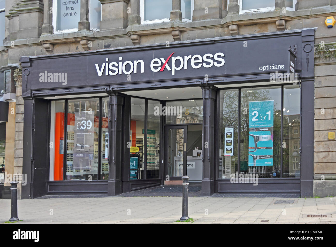 Vision Express Stock Photos & Vision Express Stock Images - Alamy