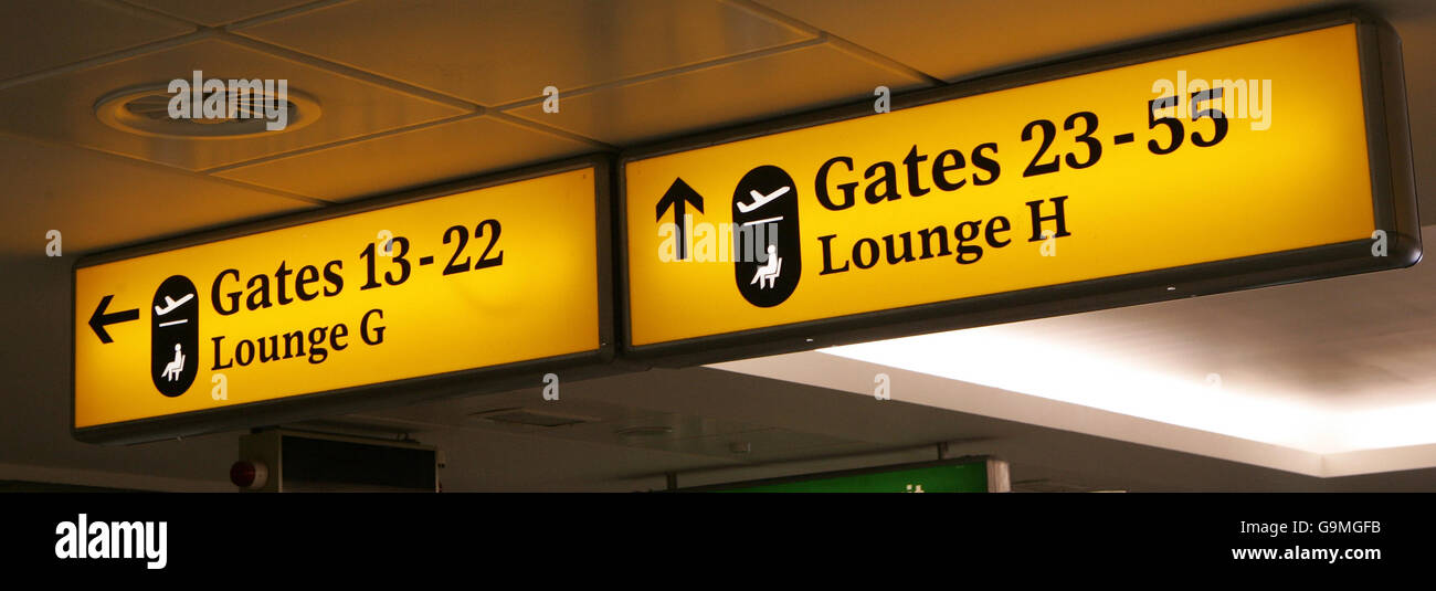 Stock heathrow airport london hi-res stock photography and images - Alamy