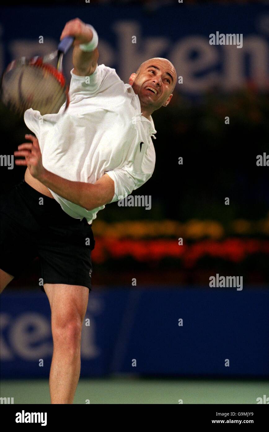 Tennis - Australian Open - Second Round - Andre Agassi v Paul Goldstein ...