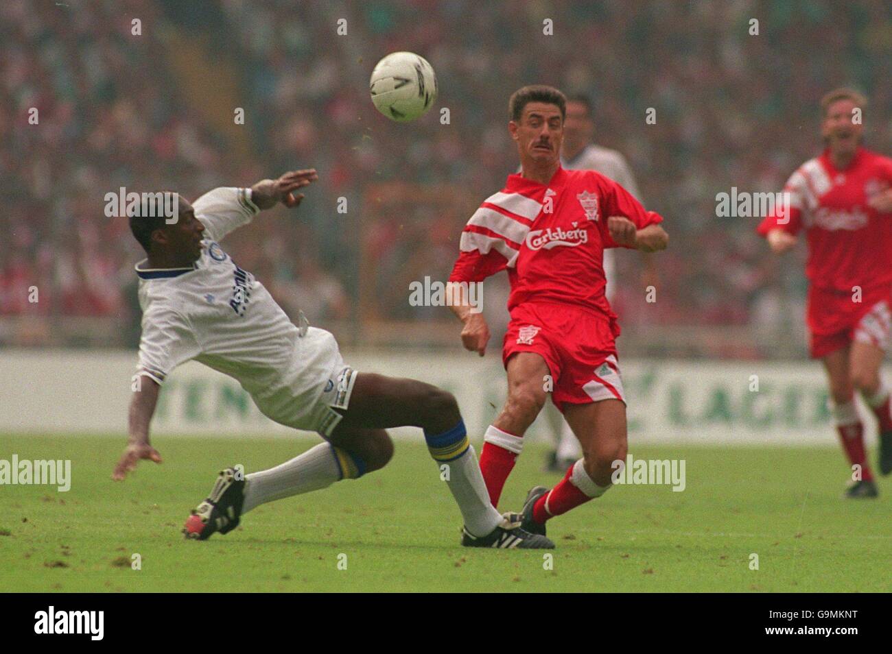 FA CHARITY SHIELD. CHRIS WHYTE (LEEDS) IAN RUSH (LIV) LEEDS UNITED V ...