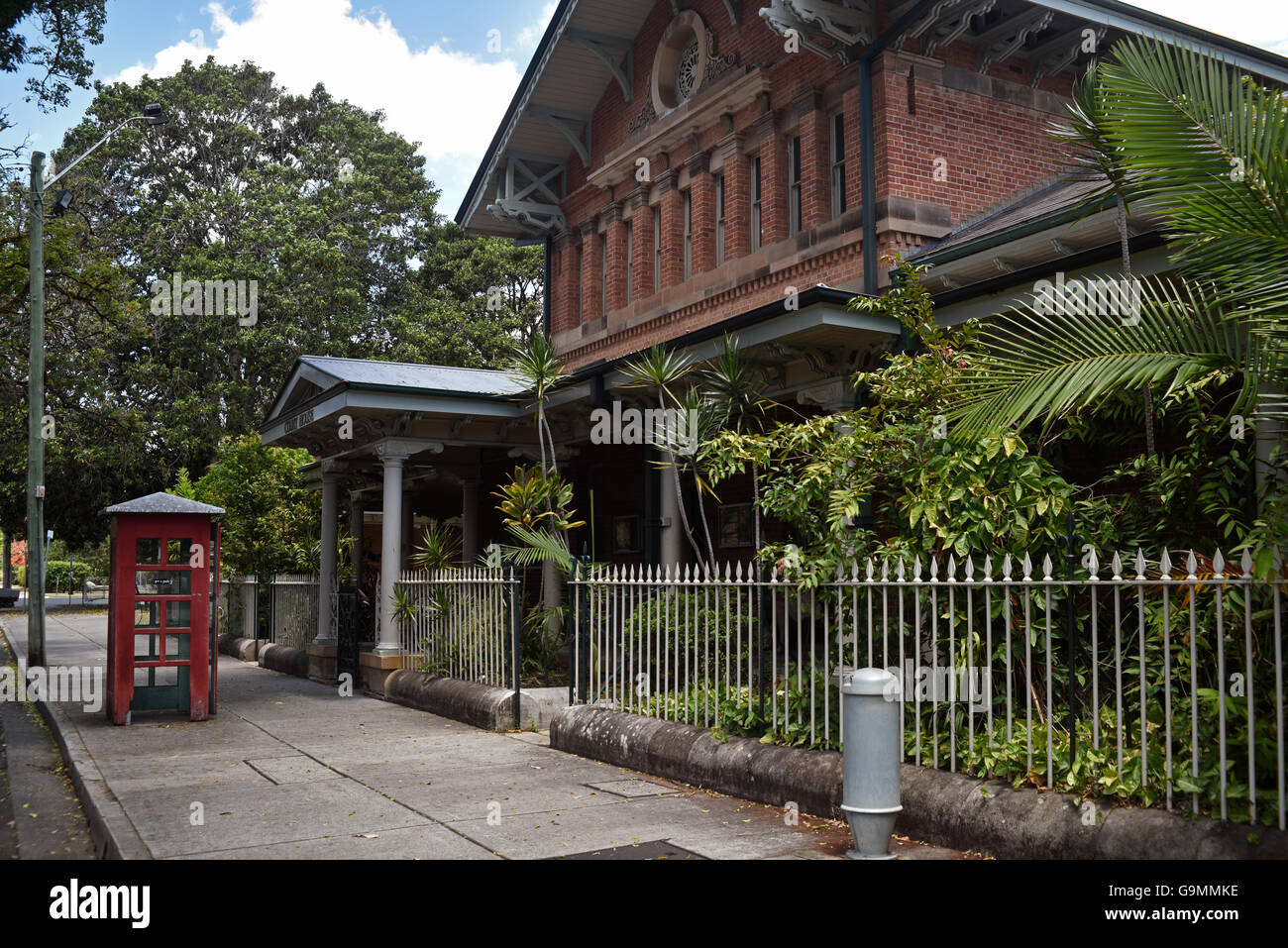 Grafton Courthouse front elevation with red telephone box on the ...